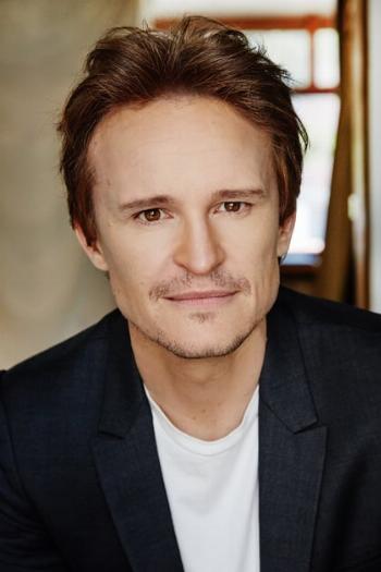 Damon Herriman: Kamera dışı ve sahne dışı - Biyografi